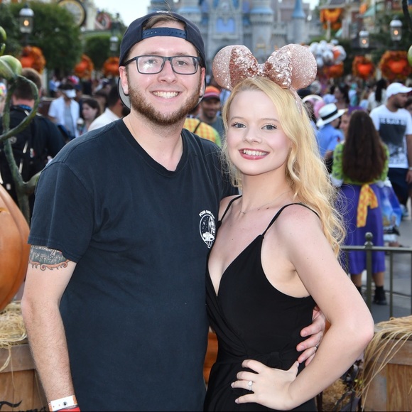 Allison's Closet (@allison_ayers) | Poshmark